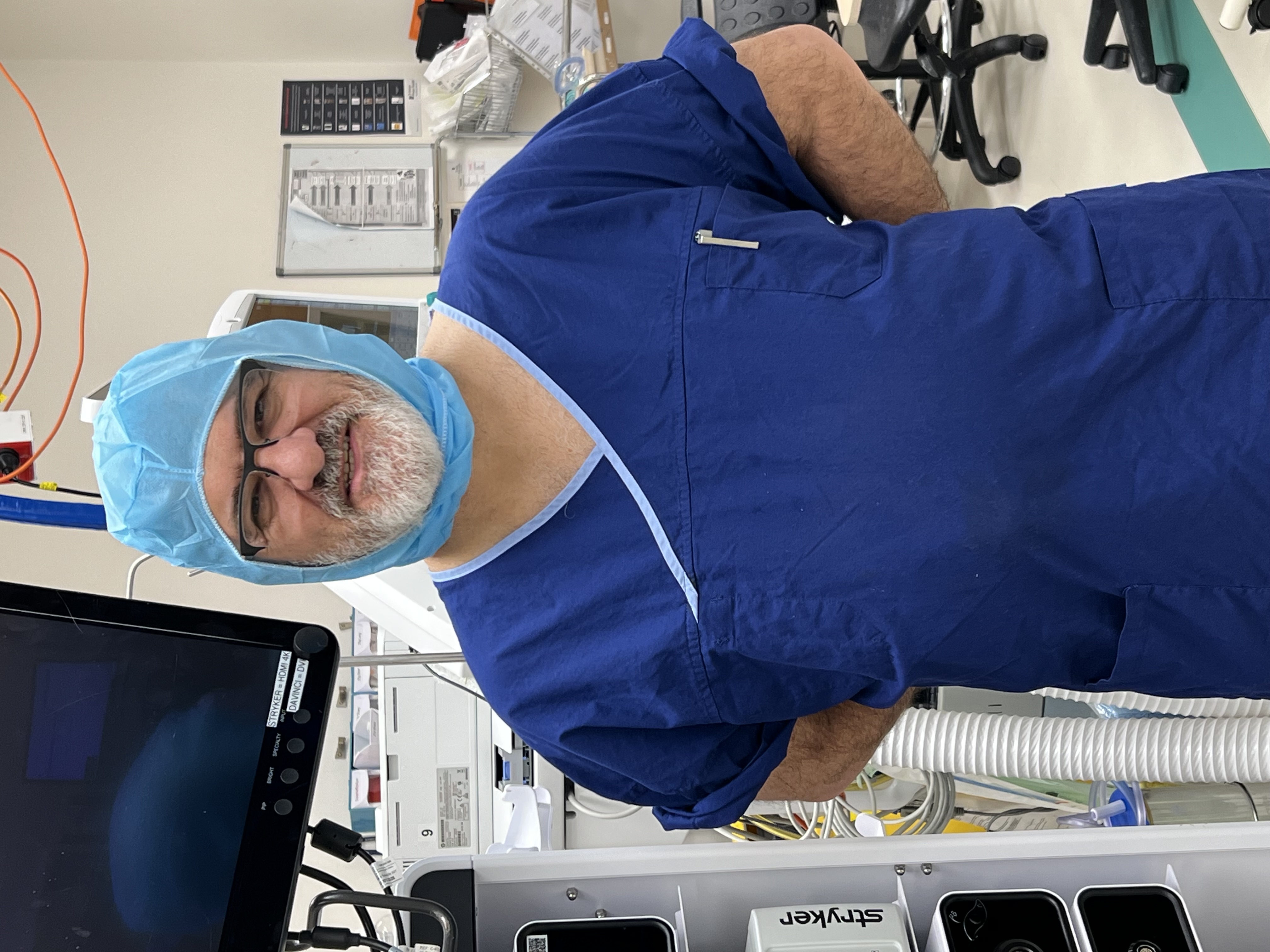 About | A/Prof Peter J Papantoniou Orthopaedic & Spine Surgeon